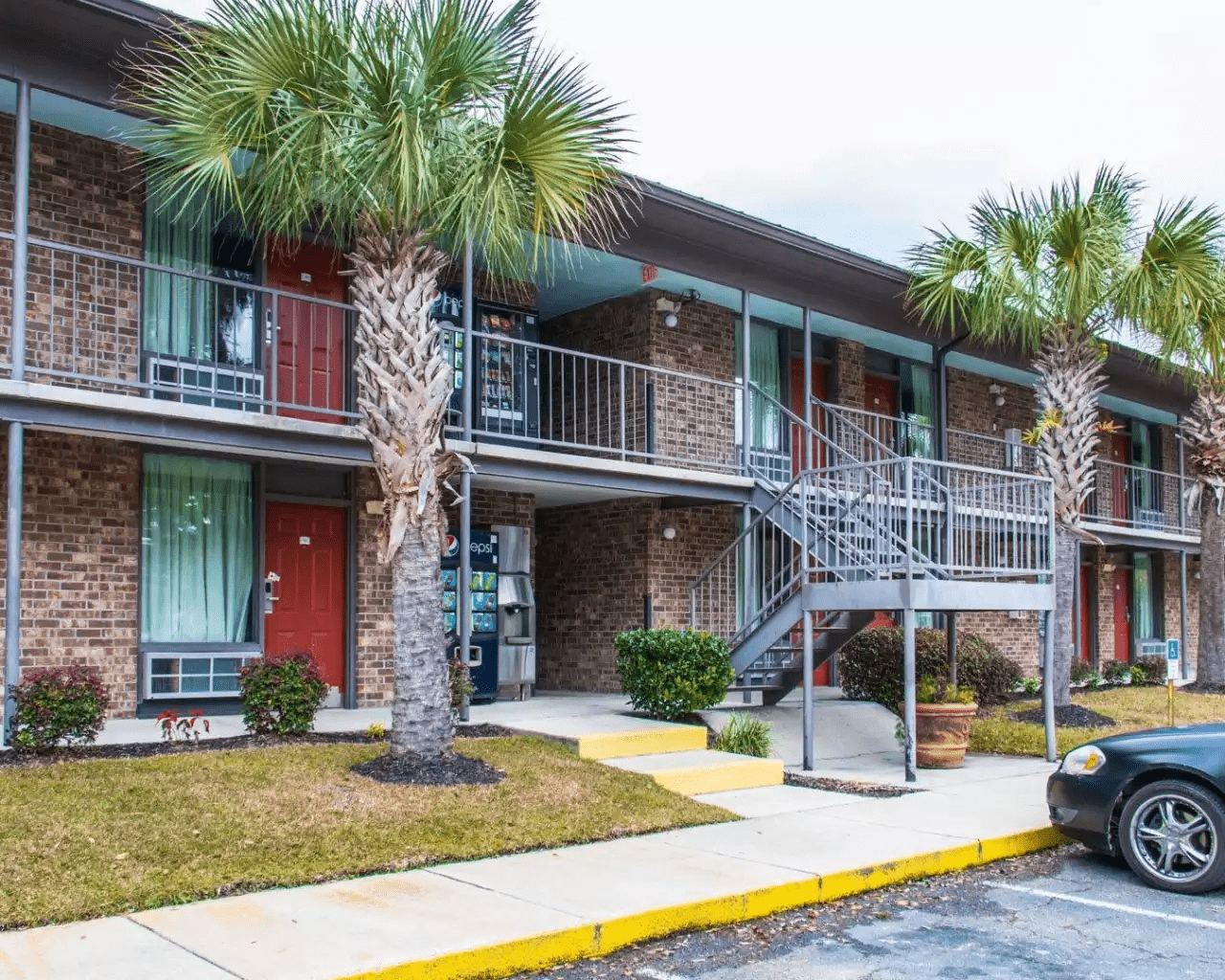 Stay - Enjoy Lowcountry Life in Beaufort, SC